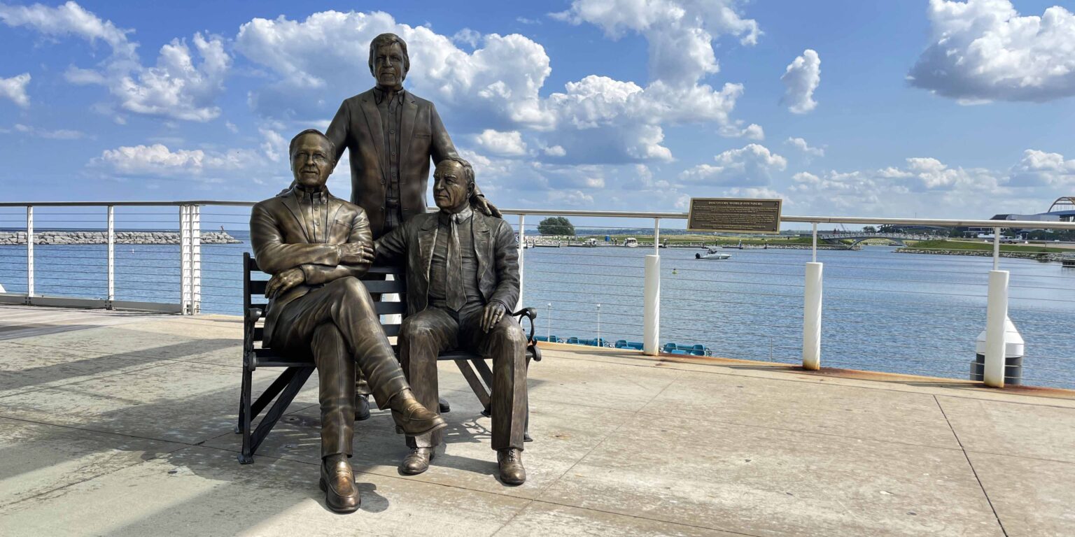 The Founders Statue - Discovery World